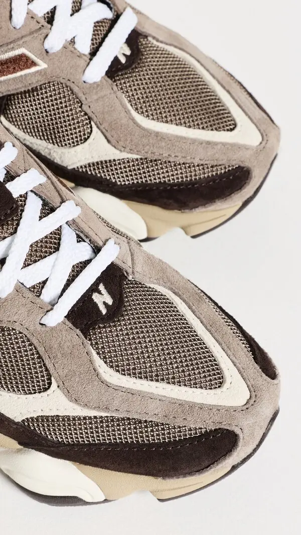 NEW BALANCE 9060 Lifestyle Sneakers - Brown/brown