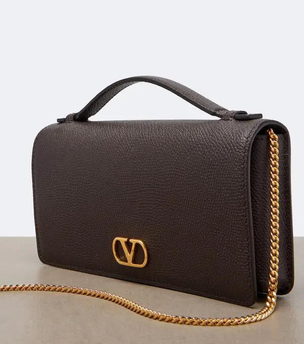 Valentino Garavani Vlogo Signature Mini Leather Wallet On Chain - Brown