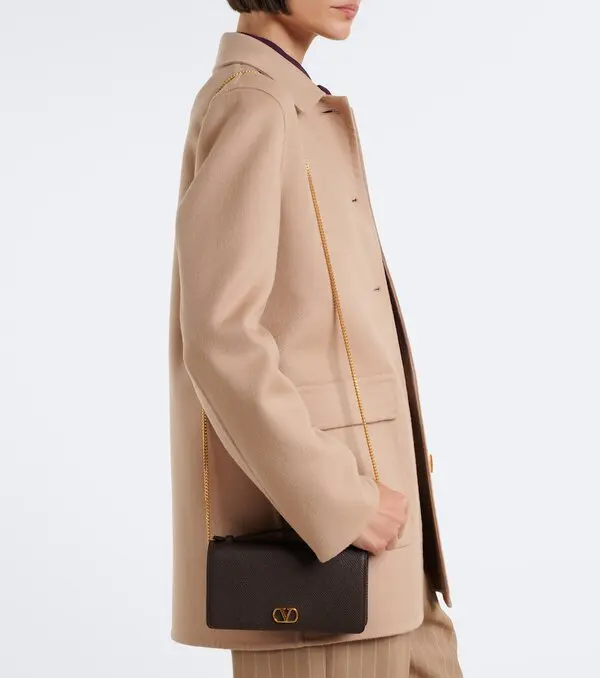 Valentino Garavani Vlogo Signature Mini Leather Wallet On Chain - Brown