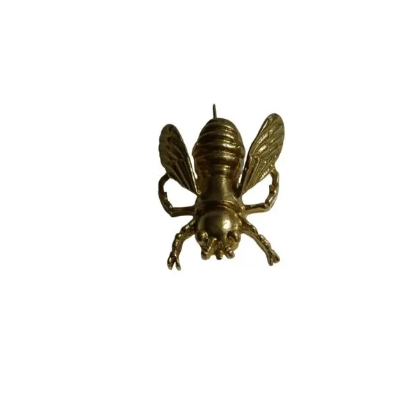MORNING BLUE. Morning Blue Bee Brooch - Gold