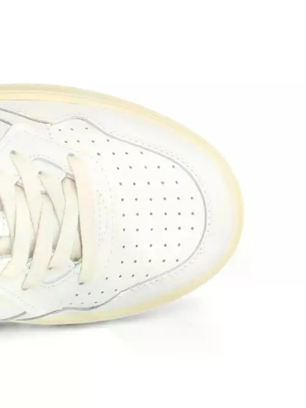 AUTRY Medalist Low Sneakers In Leather - White