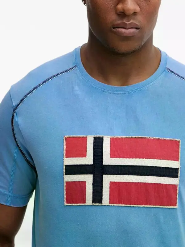 NAPAPIJRI Reflect Logo-patch Contrast-stitch T-shirt