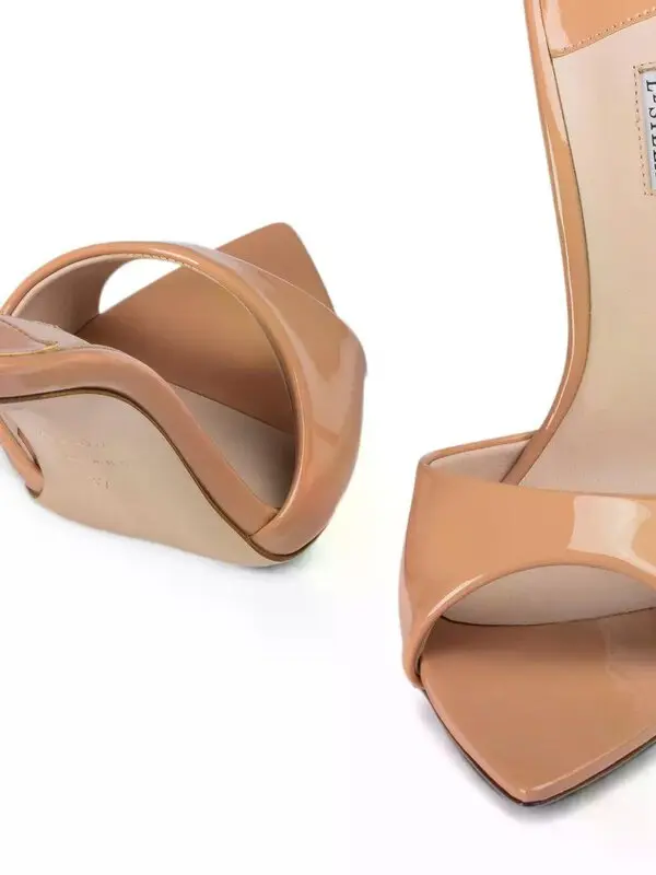 LE SILLA Bella Pointed-toe Sandals