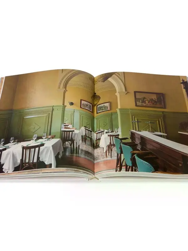 RIZZOLI Milan: Past, Present, Future Book