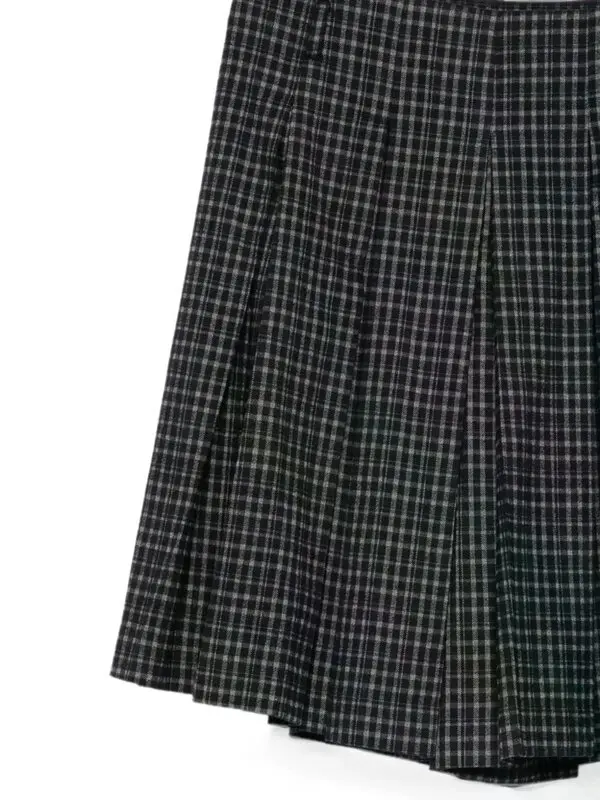 PUSHBUTTON Pleated Bermuda Short