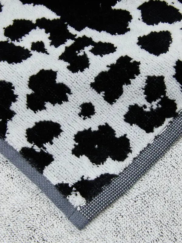 Philipp Plein Bath And Beach Towels Lifestyle