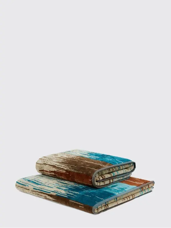CARRARA Bath And Beach Towels Lifestyle