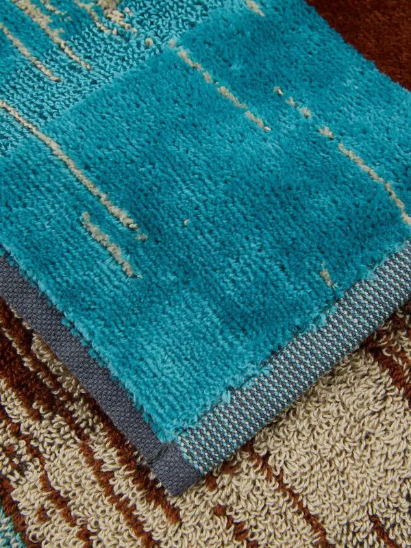 CARRARA Bath And Beach Towels Lifestyle