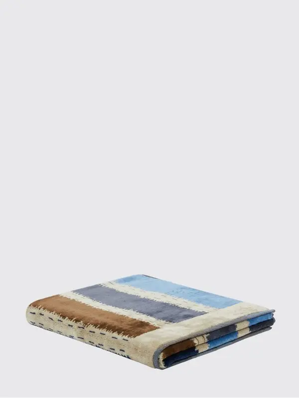 CARRARA Bath And Beach Towels Lifestyle
