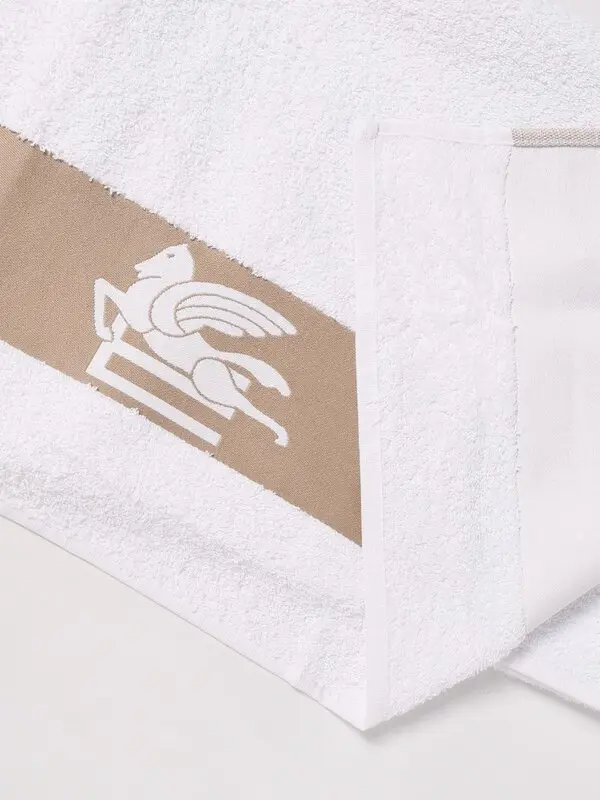 Etro Bath And Beach Towels Lifestyle
