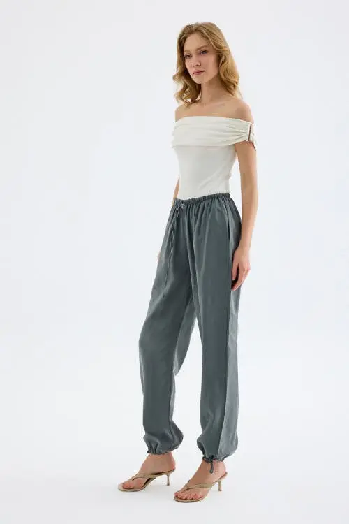 MONLICIA Novelle Modal Balloon Pants - Grey