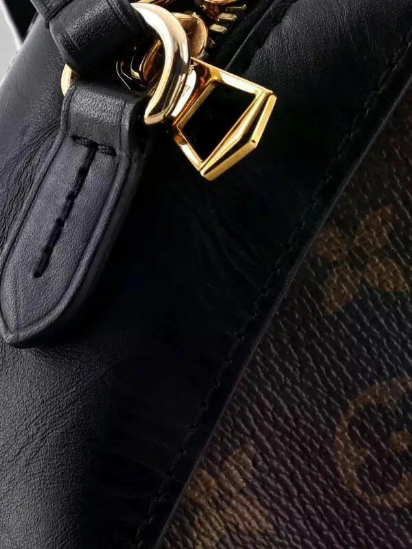 LOUIS VUITTON Monogram Canvas Saintonge Handbag - Black