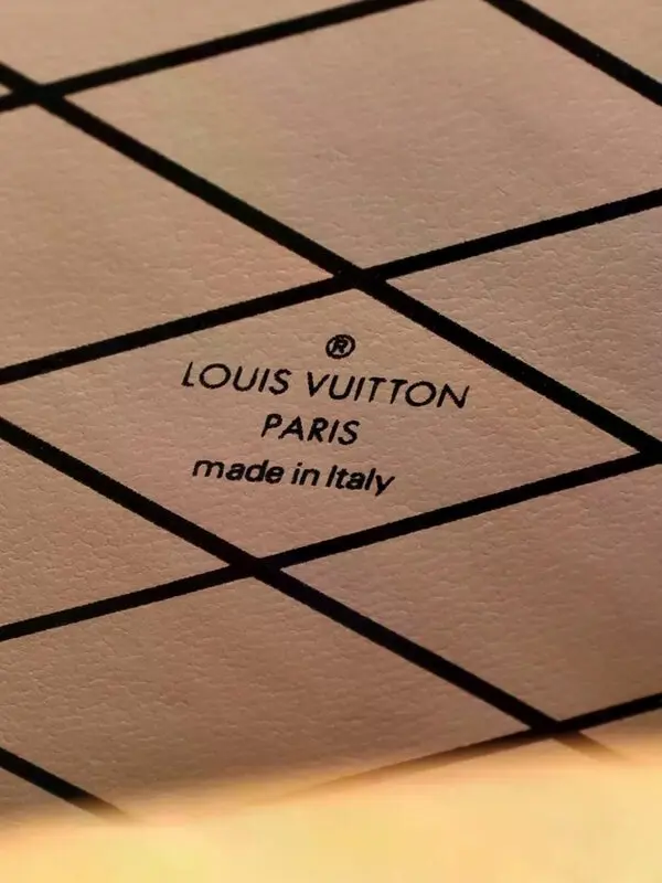 LOUIS VUITTON Petite Boite Chapeau Monogram Canvas Crossbody Bag