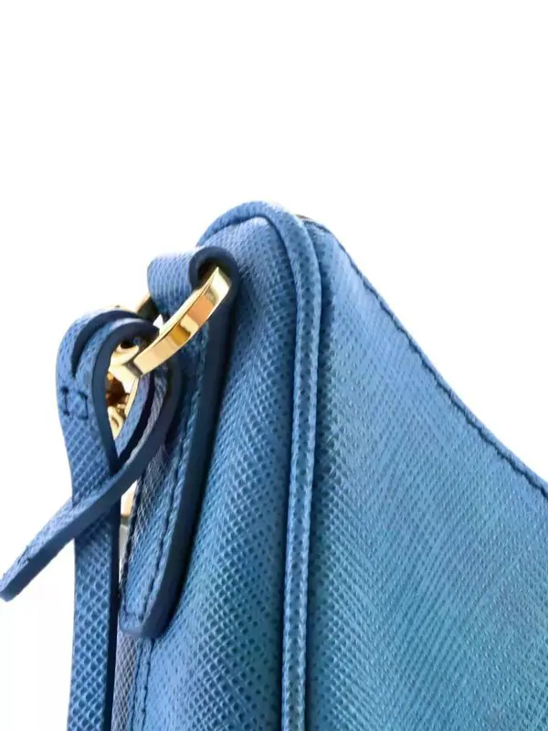 Prada Re-edition 2005 Shoulder Bag Saffiano Leather Small Crossbody Bag