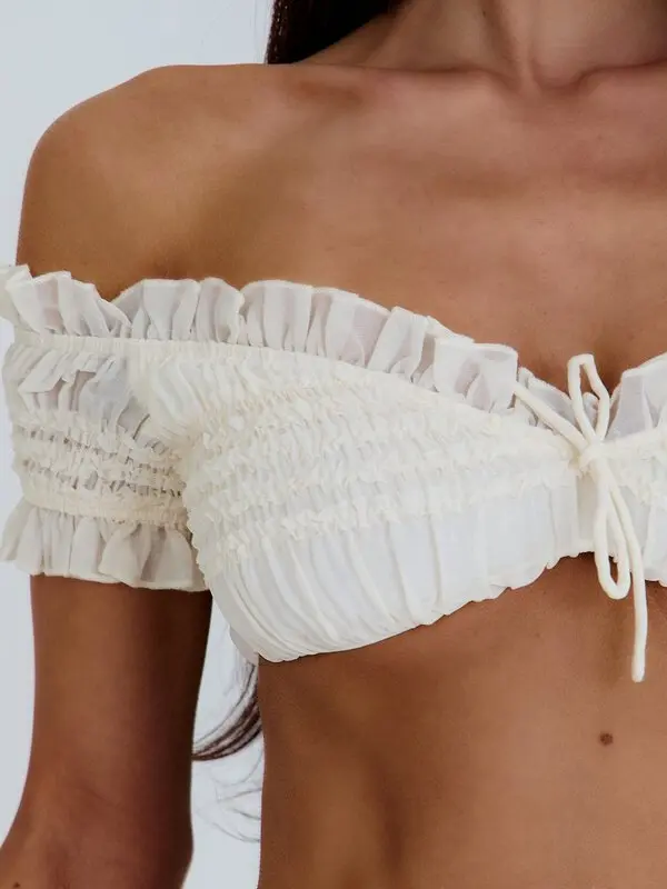 OUTCAST Cassidee Off-shoulder Crop Top