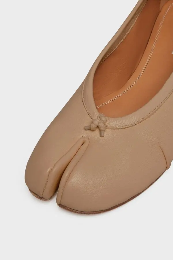 MAISON MARGIELA Tabi Ballerina Flats - Nude