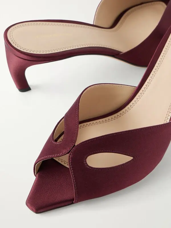 Victoria Beckham Harlow Mask 55 Satin Sandals - Burgundy