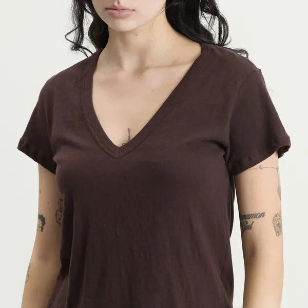 LESET Laura V-neck T-shirt
