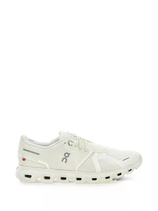 On Cloud Sneakers - White