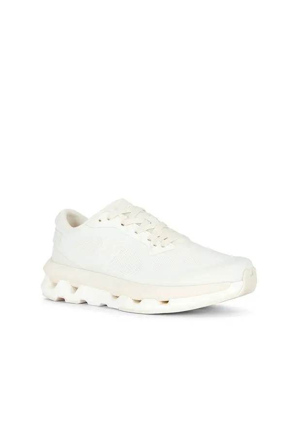 On Cloudzone Sneaker