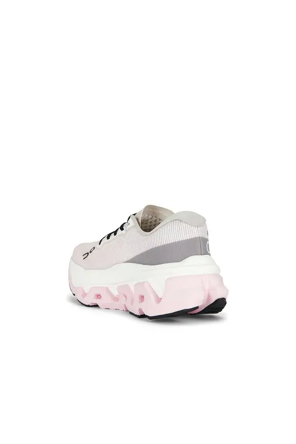 On Cloudmonster 3 Hyper Sneaker - Ivory & Peony