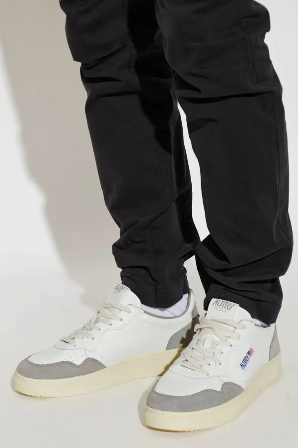 AUTRY Medalist" Lace Up Sneakers - White
