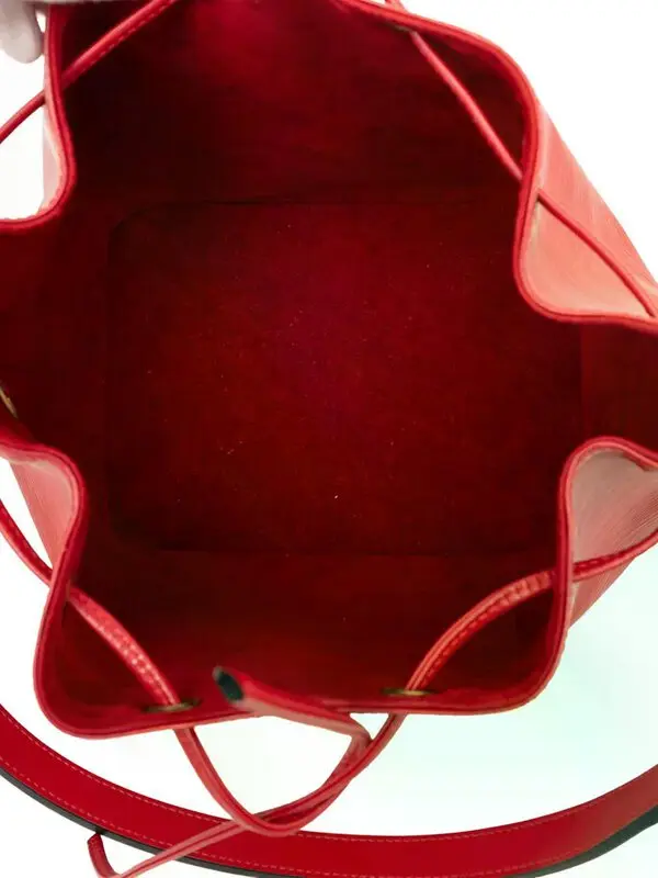 LOUIS VUITTON Epi Petit Noe Bucket Bag - Red