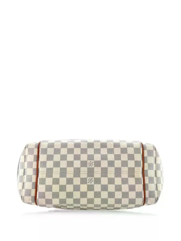 LOUIS VUITTON Damier Gm Shoulder Bag - White