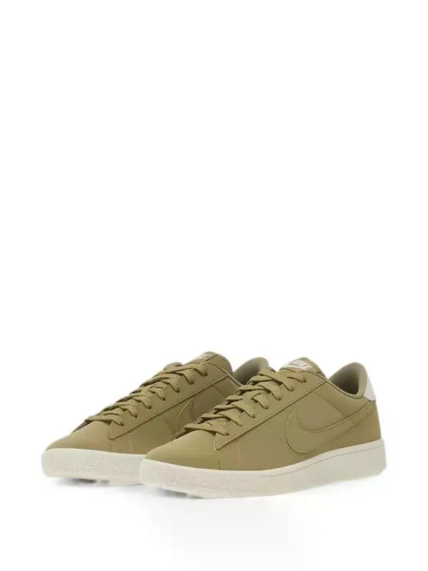 Nike Tennis Classic Sneakers