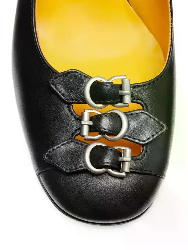 LILI CURIA Babette Buckle-detail Pumps
