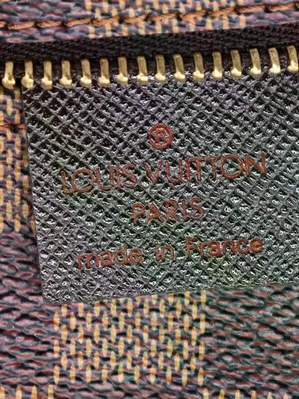 LOUIS VUITTON Trouse Damier Pouch