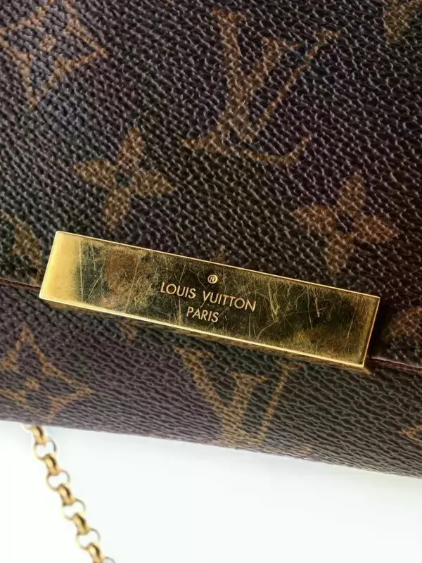 LOUIS VUITTON Monogram Canvas Pm Clutch Bag - Brown
