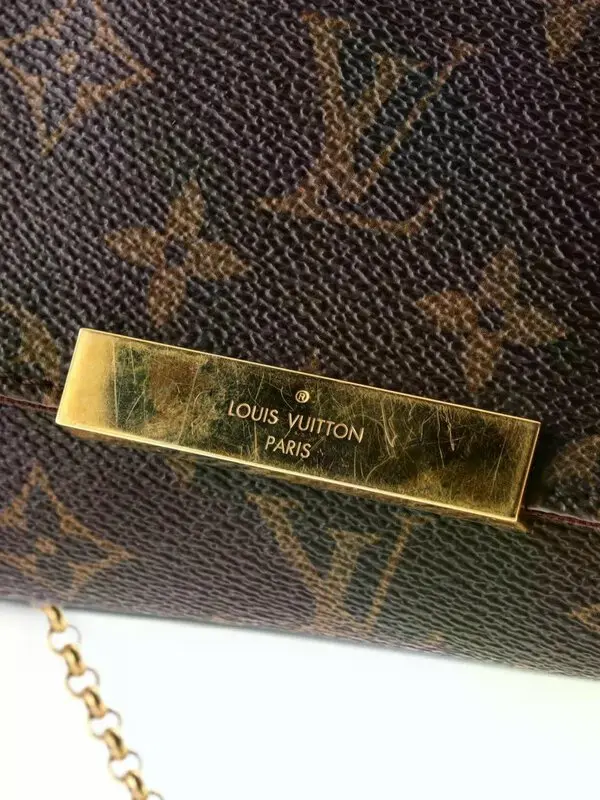 LOUIS VUITTON Monogram Canvas Pm Clutch Bag - Brown