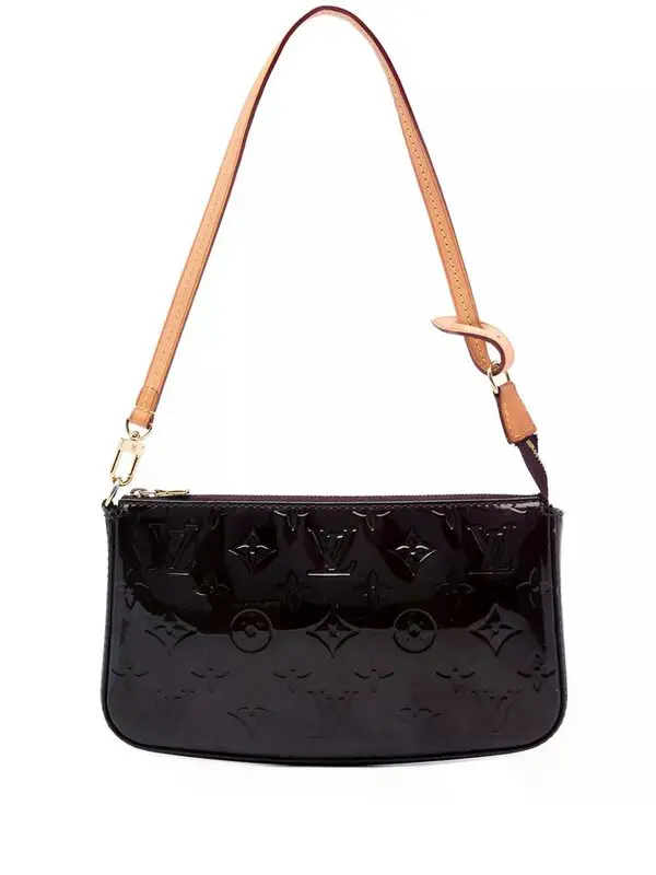 LOUIS VUITTON 2015 Monogram Vernis Pochette Accessoires Shoulder Bag
