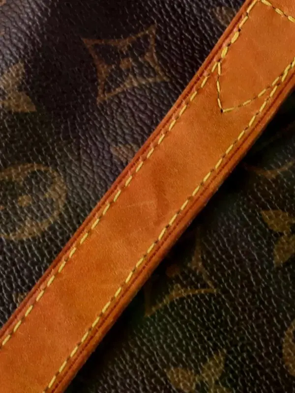 LOUIS VUITTON Monogram Canvas Batignolles Horizontal Tote Bag