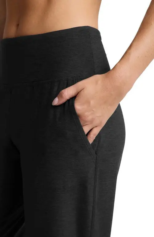 Beyond Yoga Midweight Spacedye Midi Joggers