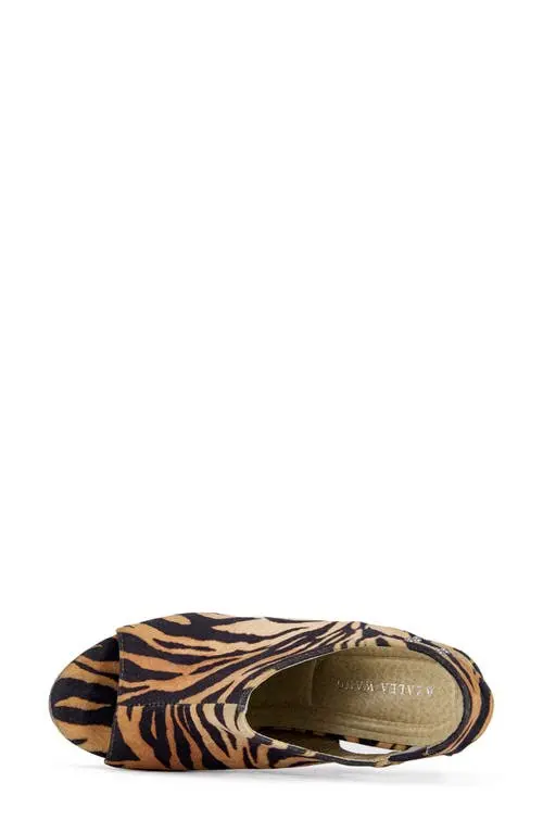 AZALEA WANG Platform Wedge Sandals With Tiger Print