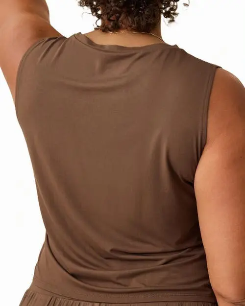 KINDRED BRAVELY Aria Cropped V-neck Tank - Chocolate