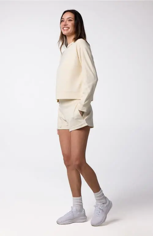 CENTERLINE ATHLETICS Active Lifestyle Short - Ivory