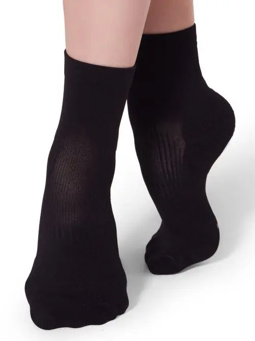 CAPEZIO Lifeknit® Sox Ii - Black