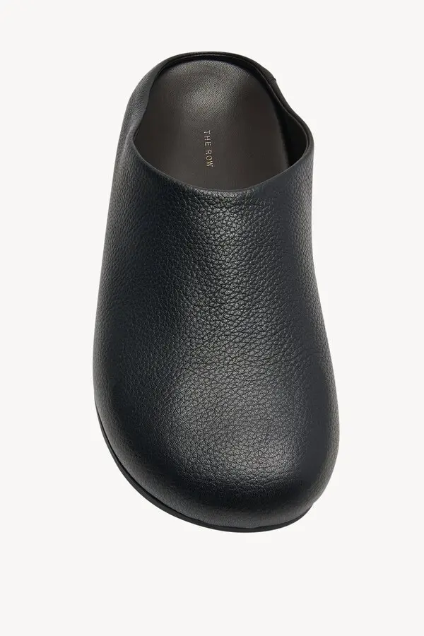 THE ROW Hudson Slide - Black