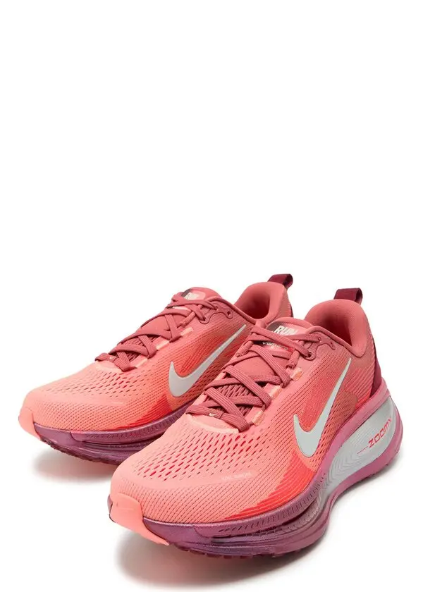 Nike Vomero 18 Sneakers