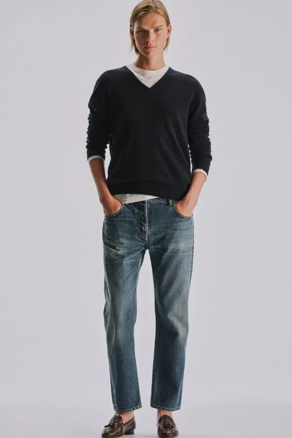 THE ROW Pihla V-neck Baby Cashmere Sweater - Dark Navy