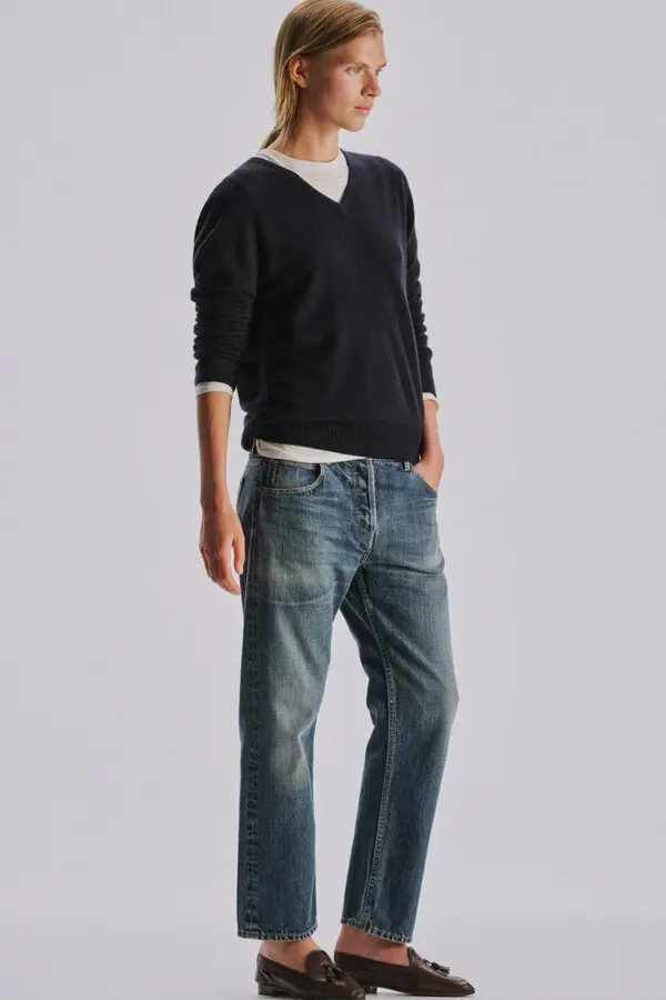 THE ROW Pihla V-neck Baby Cashmere Sweater - Dark Navy