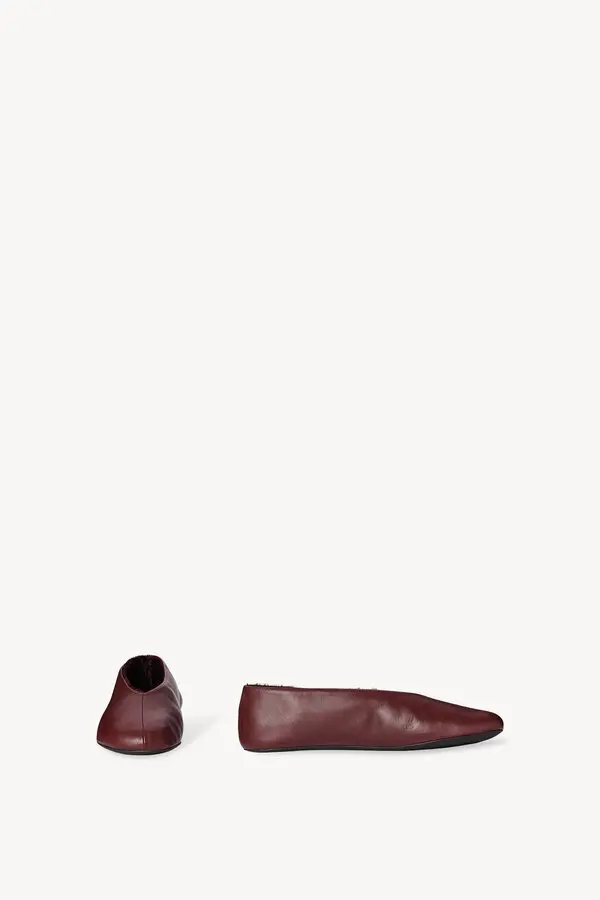 THE ROW Stella Slipper - Carmin