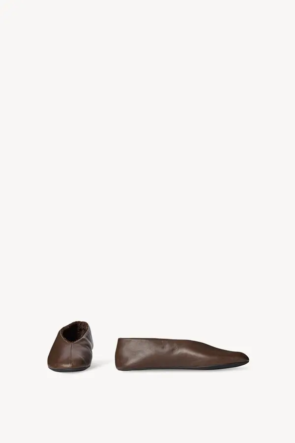 THE ROW Stella Slipper - Medium Brown