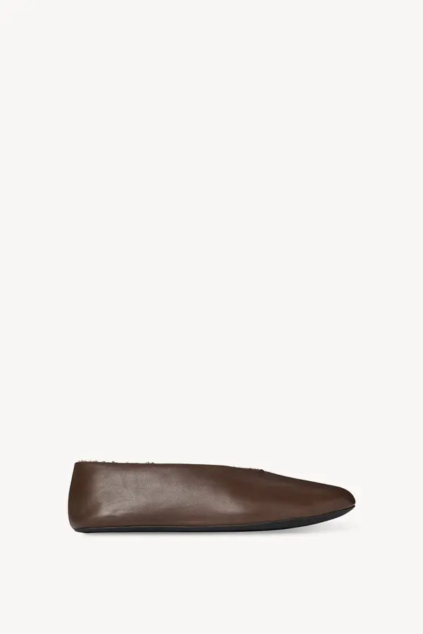 THE ROW Stella Slipper - Medium Brown