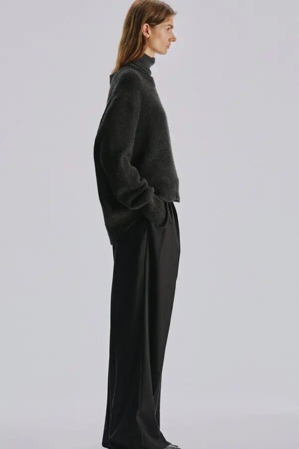 THE ROW Daniela Pleated Wool Twill Wide Leg Pants - Dark Navy