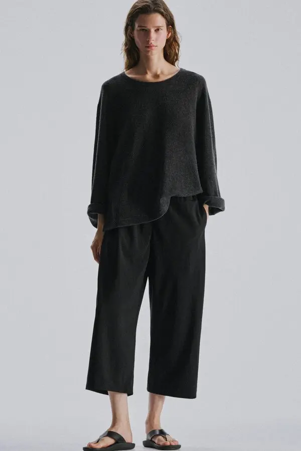 THE ROW Cosmo Short