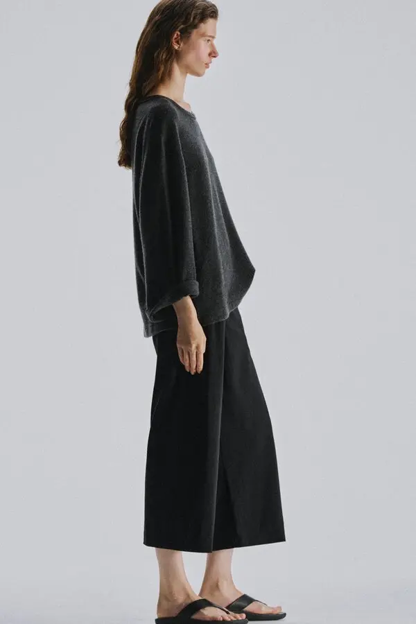 THE ROW Cosmo Short
